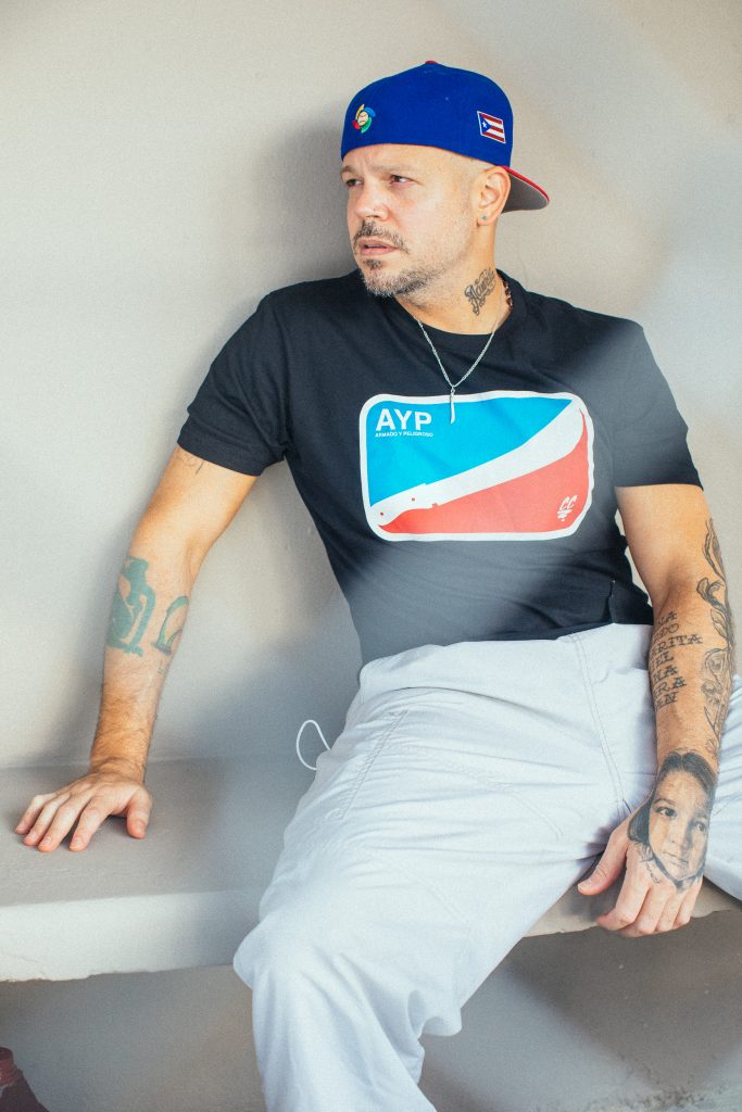 Residente lança novo single e vídeo This Is Not America